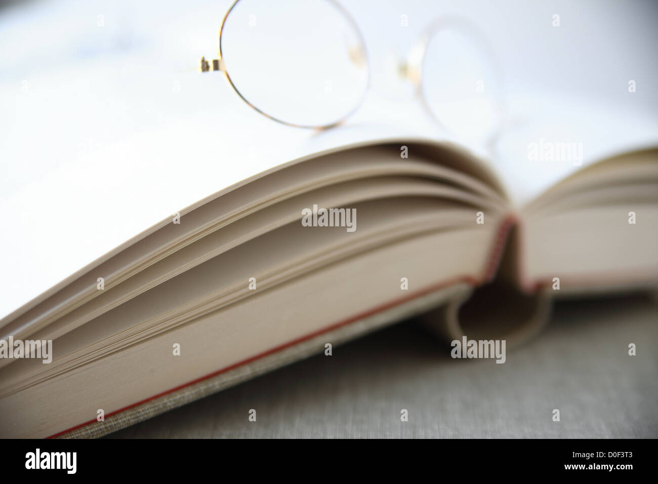 Open book rests hi-res stock photography and images - Alamy