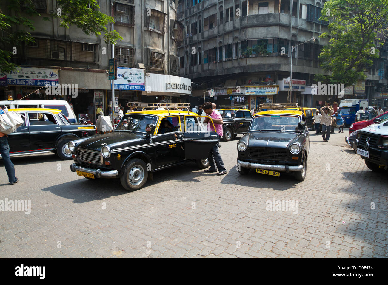Typical Vintage Taxi in Mumbai, India Stock Photo - Alamy