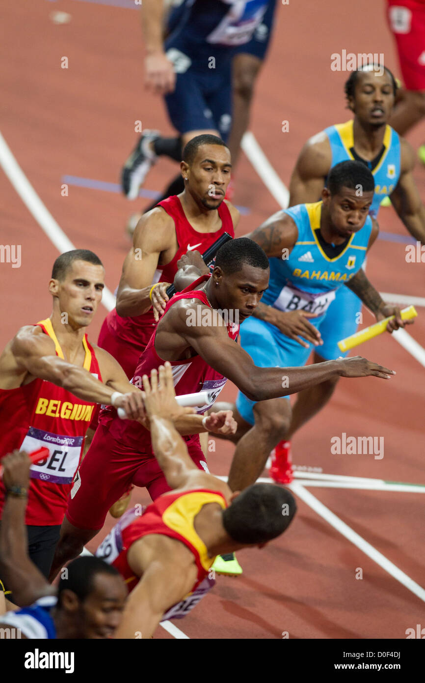 Baton pass in the final of the Men's 4X400 relay at the Olympic Summer ...