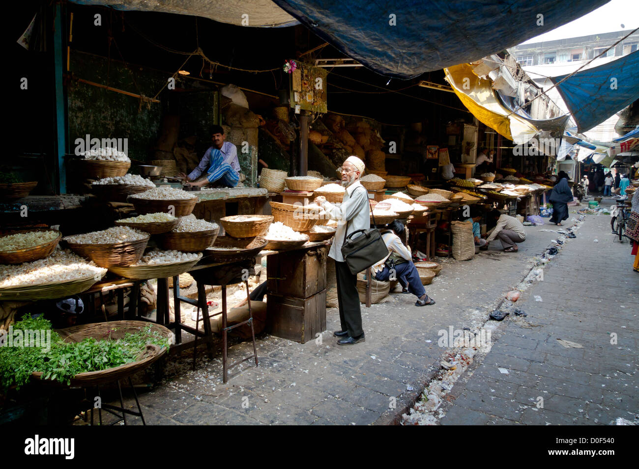 Market Scenery in Mumbai, India Stock Photo - Alamy