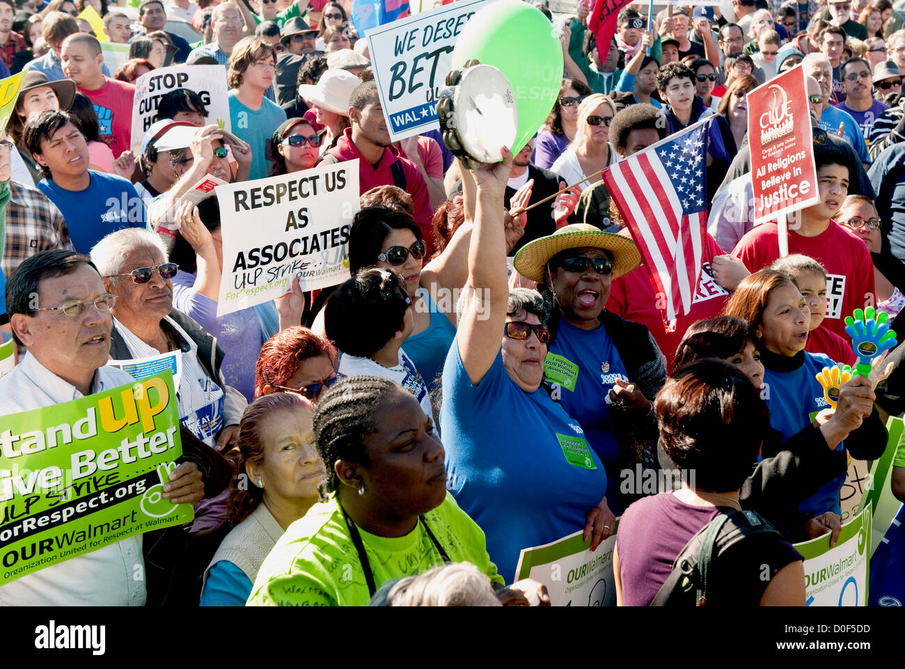 Wal mart employees hi-res stock photography and images - Alamy