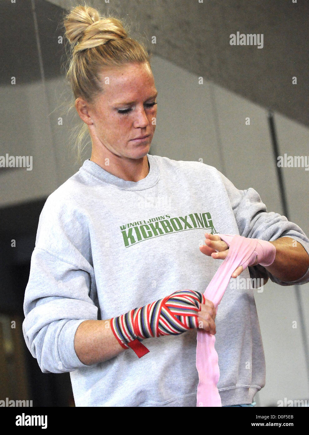 Holly holm boxer hi-res stock photography and images - Alamy