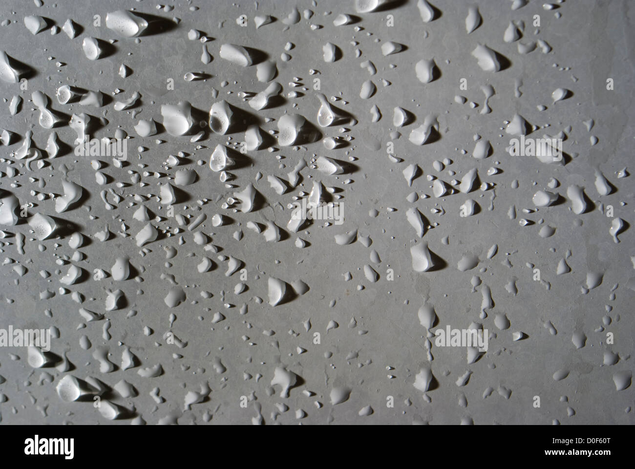 high contrast water drops Stock Photo - Alamy