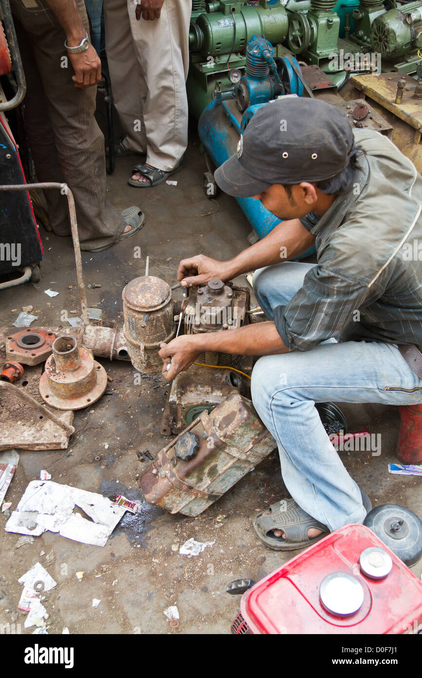 Mumbai chor bazar hi-res stock photography and images - Alamy