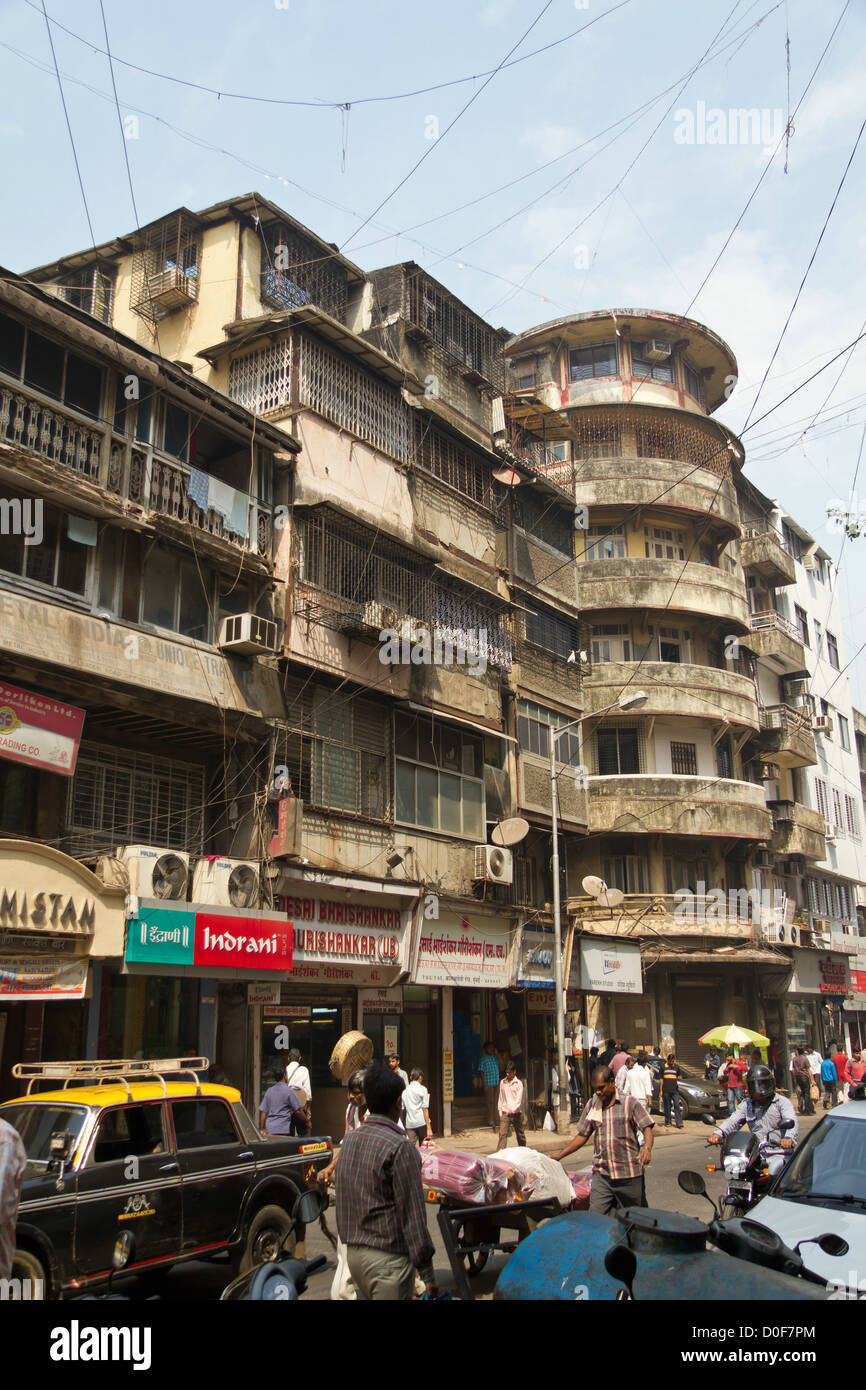 Mumbai old apartment building hi-res stock photography and images - Alamy