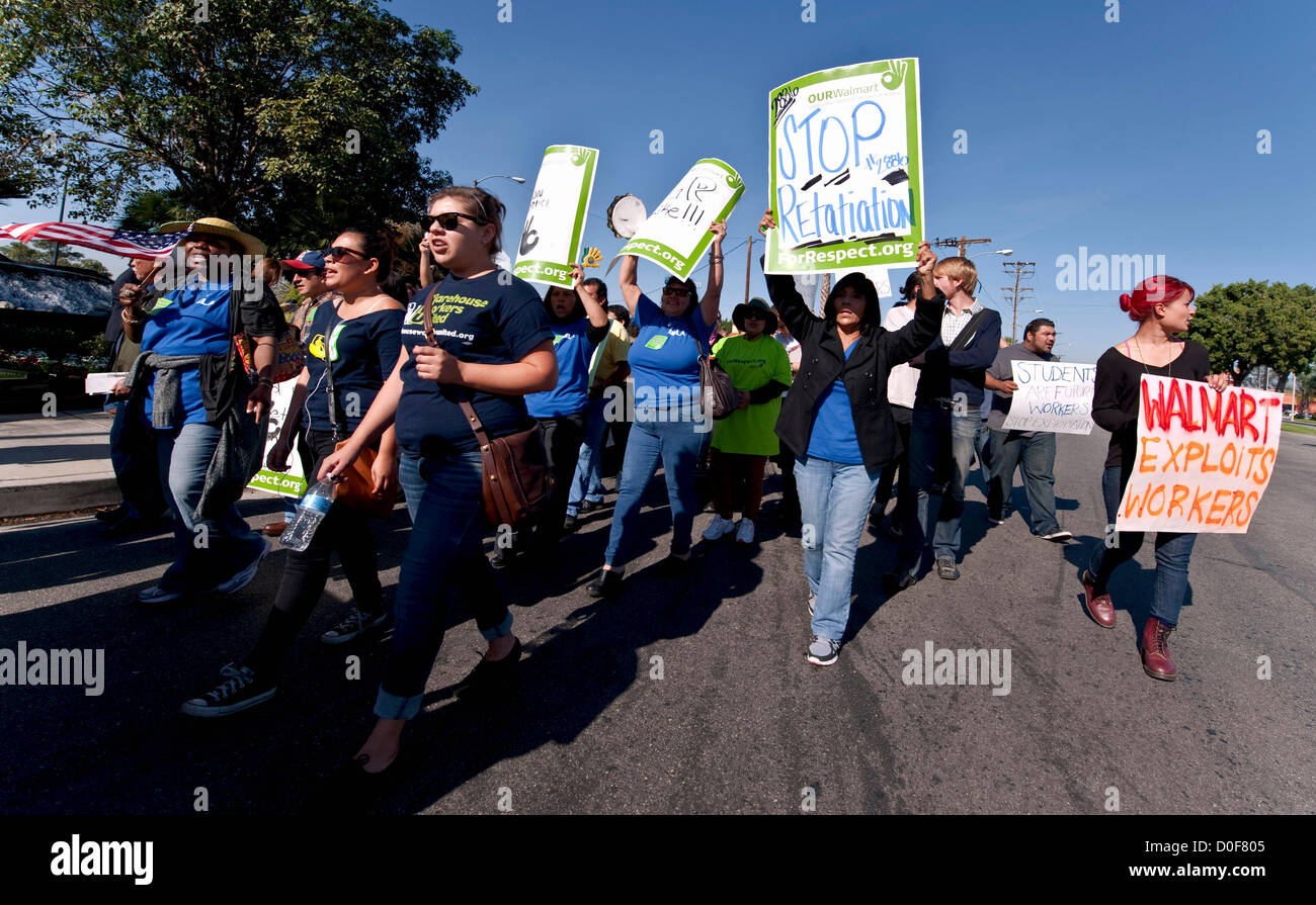 Wal mart employees hi-res stock photography and images - Alamy