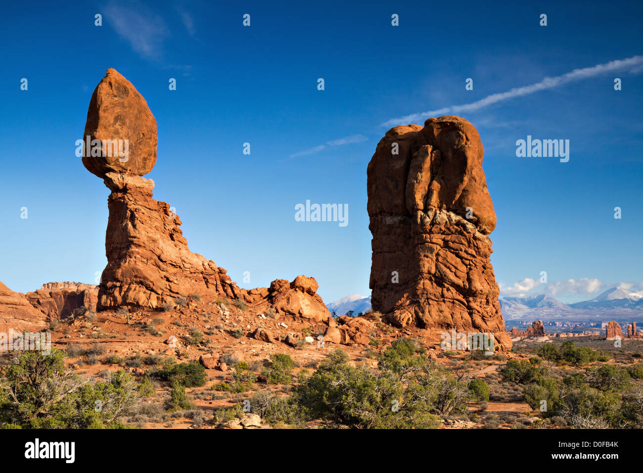 Balanced rock arches national park hi-res stock photography and images ...