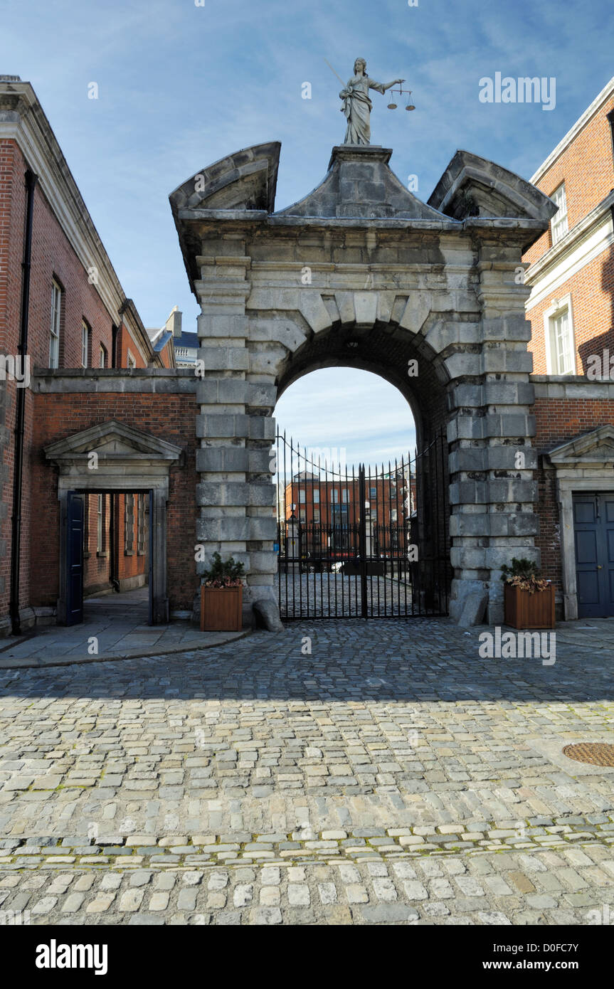 Castle gate, Dublin Stock Photo - Alamy