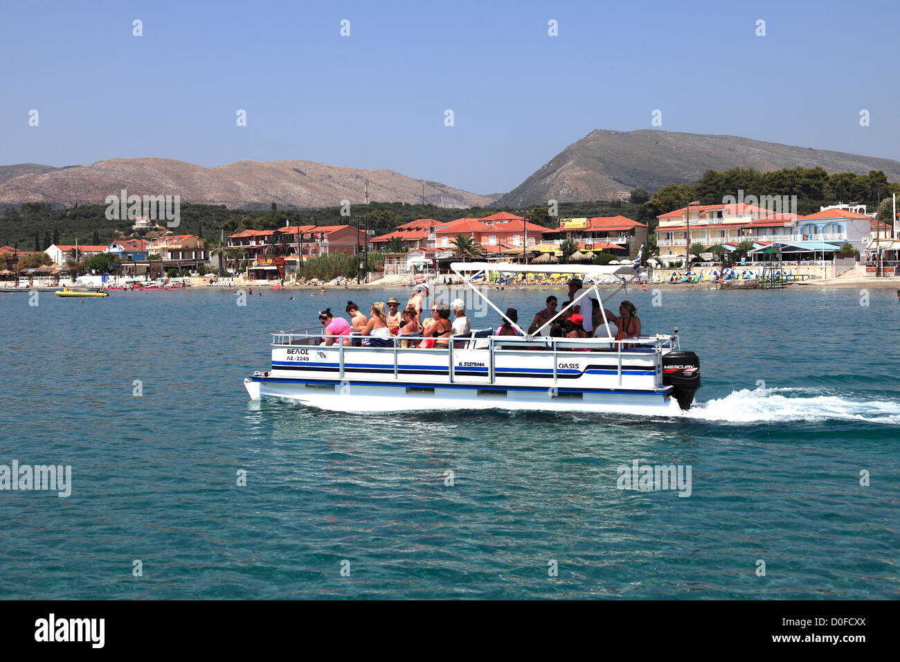 Glass bottomed boat trip hi-res stock photography and images - Alamy