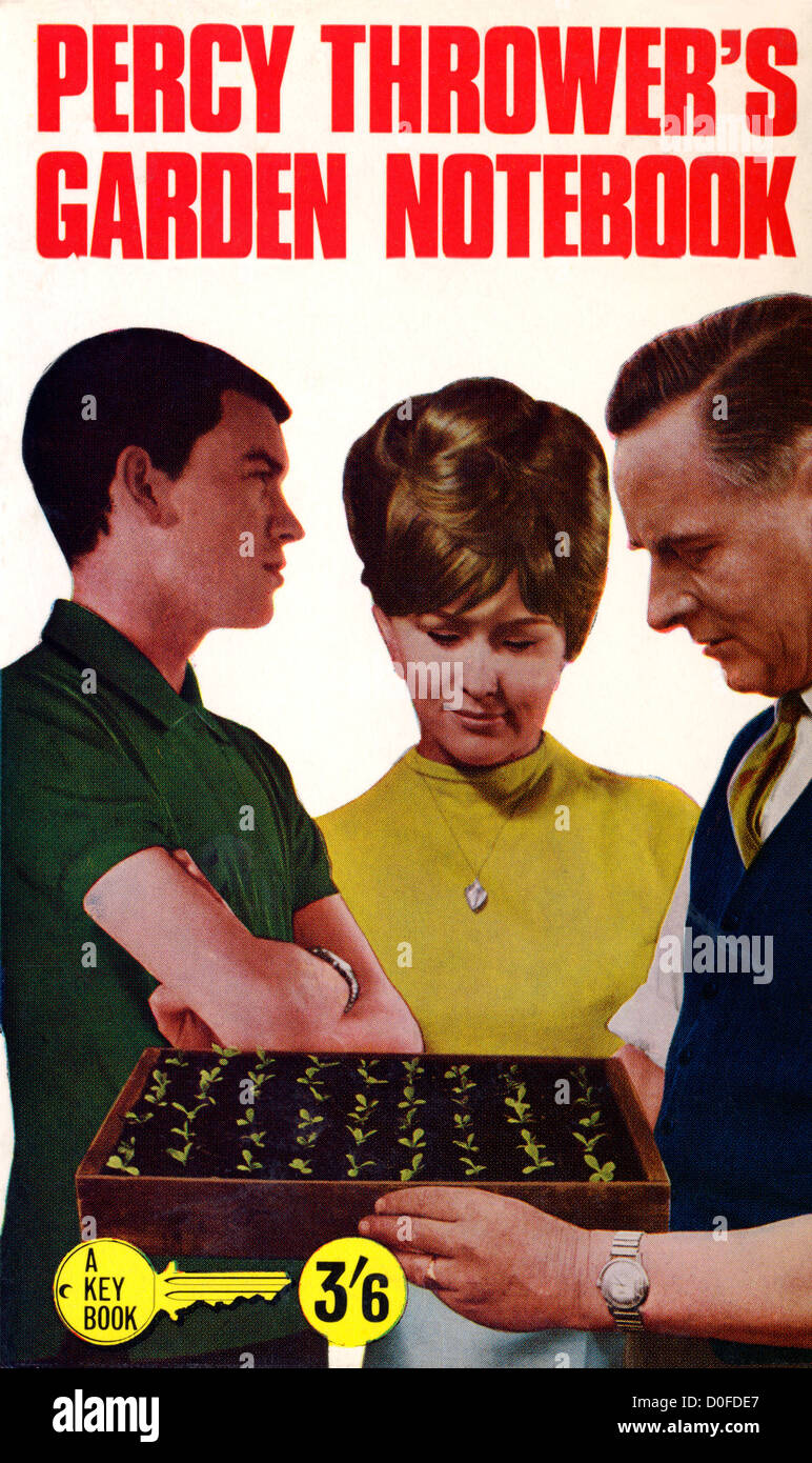 Percy Thrower Garden Notebook gardening book published in 1966 England ...