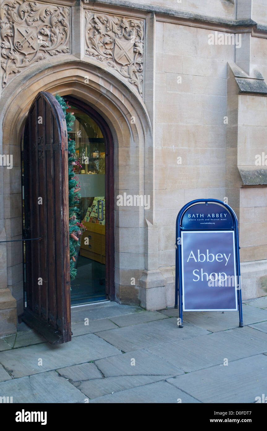 Bath Abbey shop entrance Stock Photo - Alamy