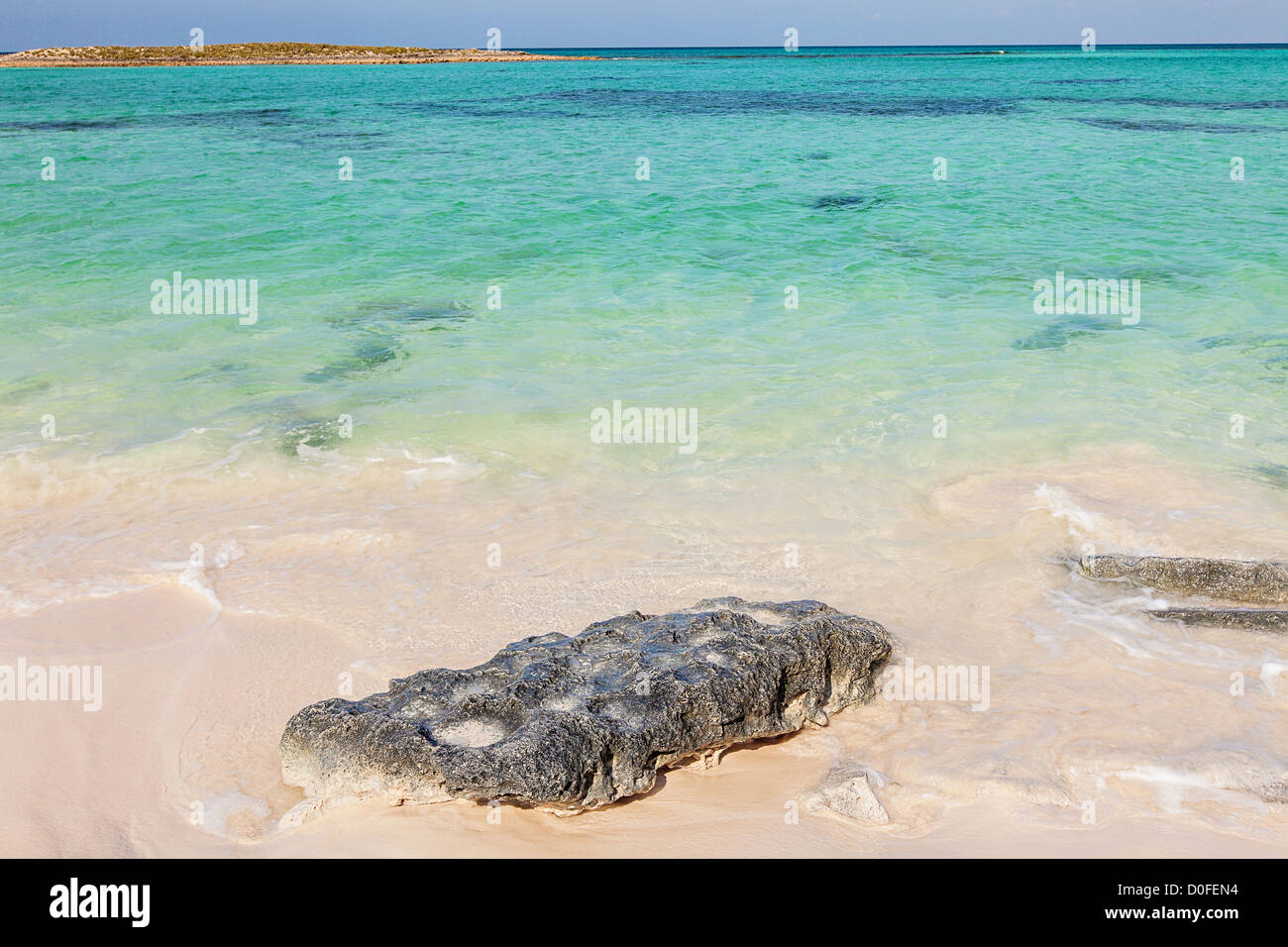 Ocean Beach on Bita Bay on Green Turtle Cay, Bahamas Stock Photo - Alamy