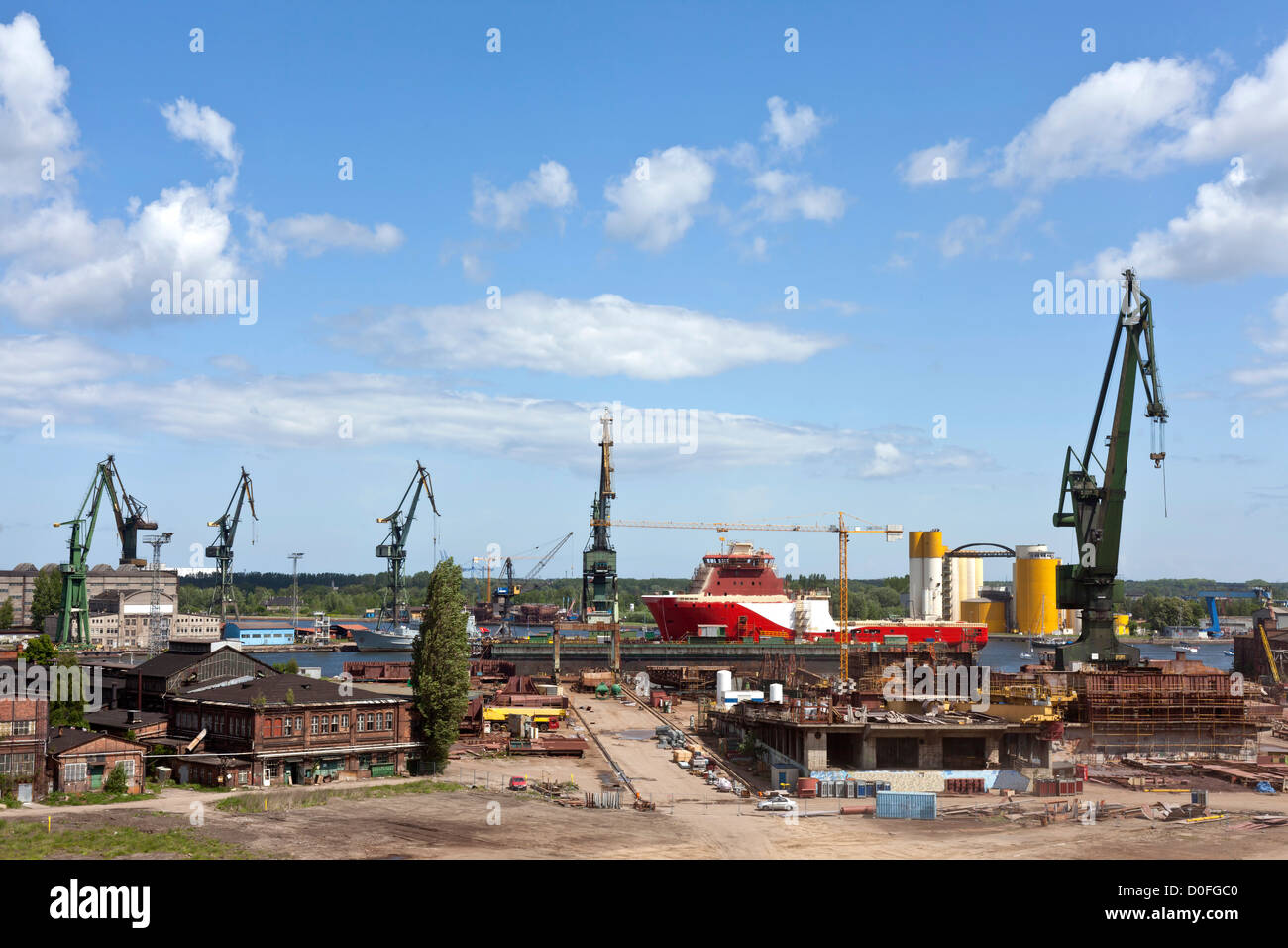 Construction of the ship at the shipyard in Gdansk Stock Photo - Alamy