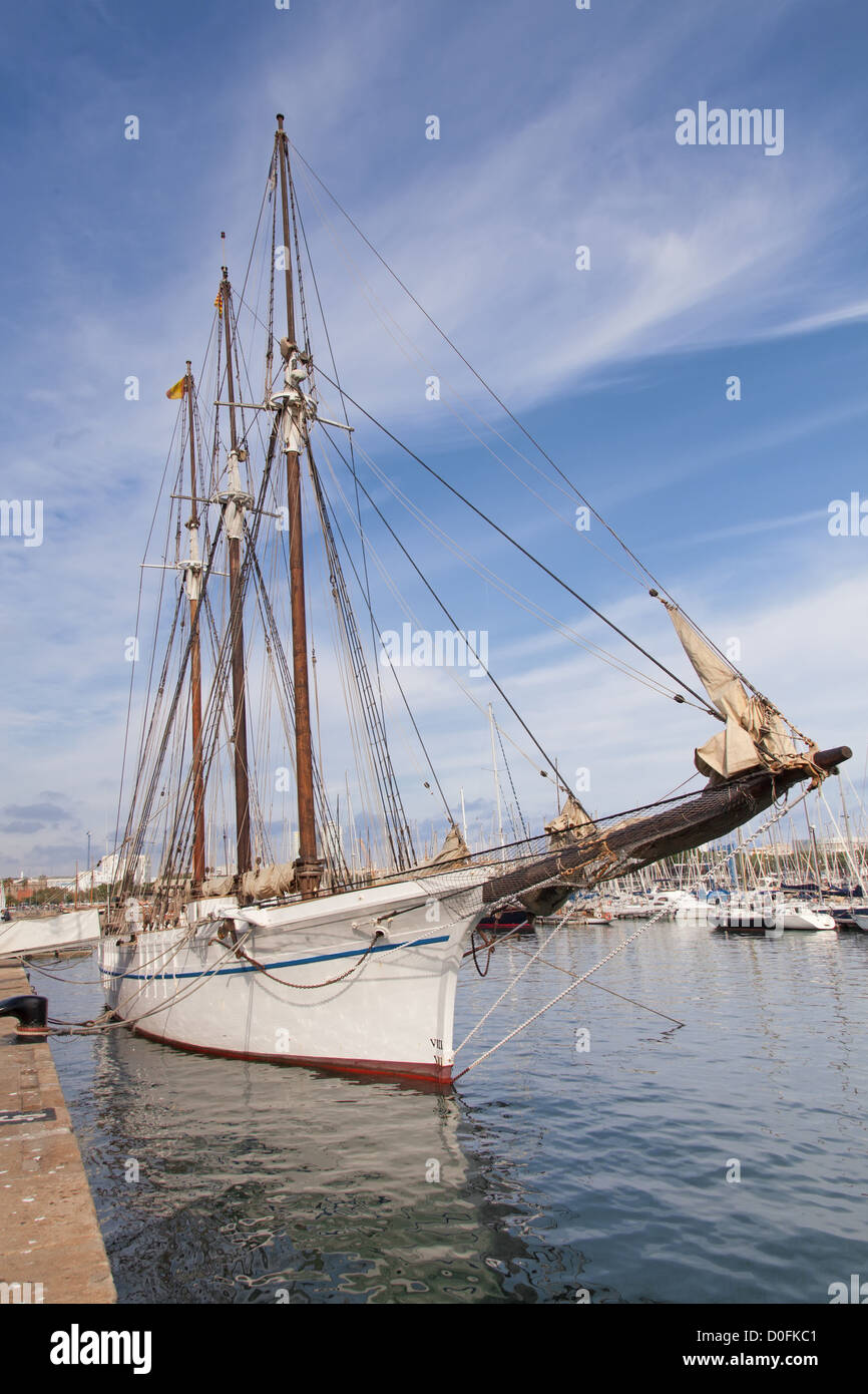 Clipper ship deck hi-res stock photography and images - Alamy