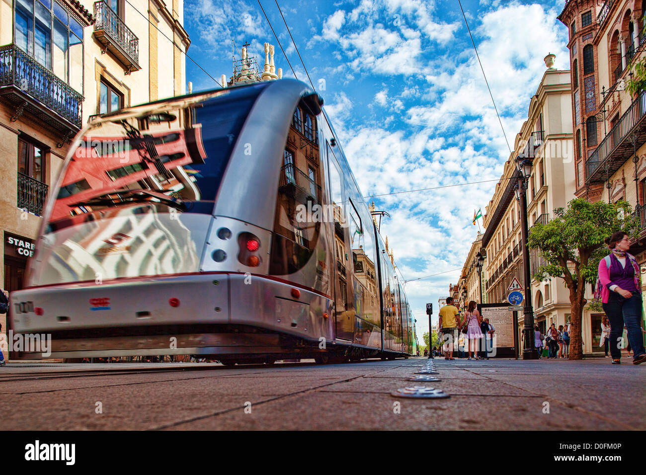City view of streetcar hi-res stock photography and images - Alamy