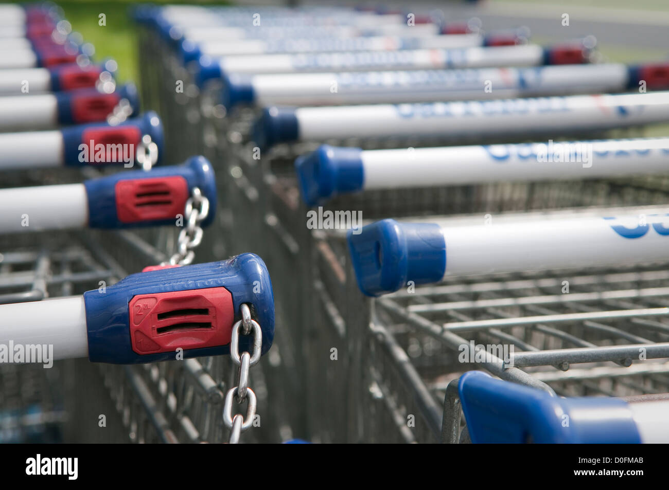 Carrefour supermarket trolleys hi-res stock photography and images - Alamy
