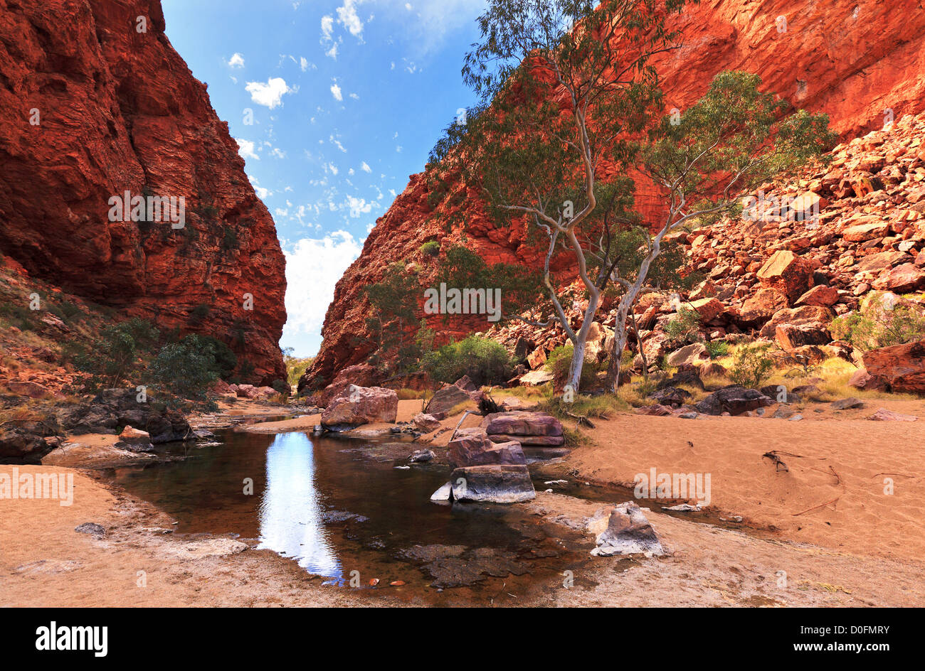 Macdonnell ranges hi-res stock photography and images - Alamy