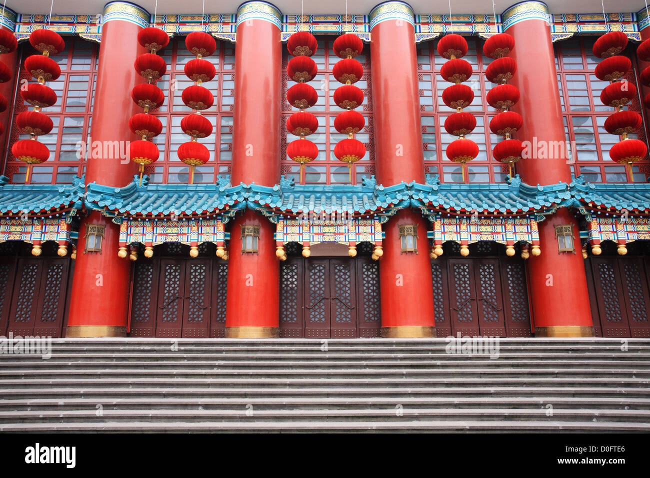 Traditional chinese building hi-res stock photography and images - Alamy