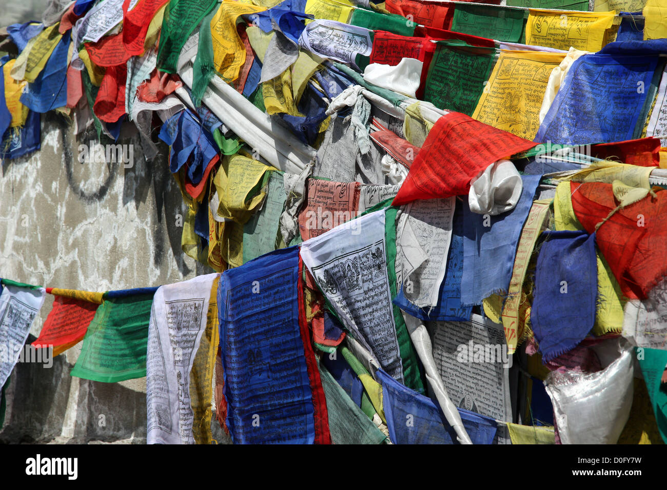 buddhist praying flag from rothang pass Stock Photo - Alamy