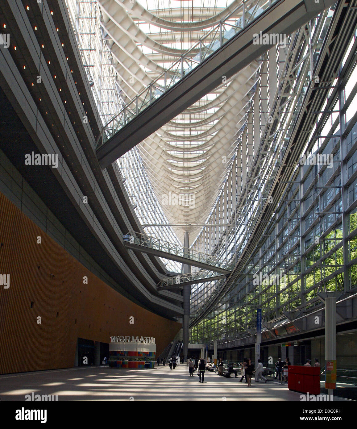 Tokyo international forum in chiyoda ku hi-res stock photography and ...