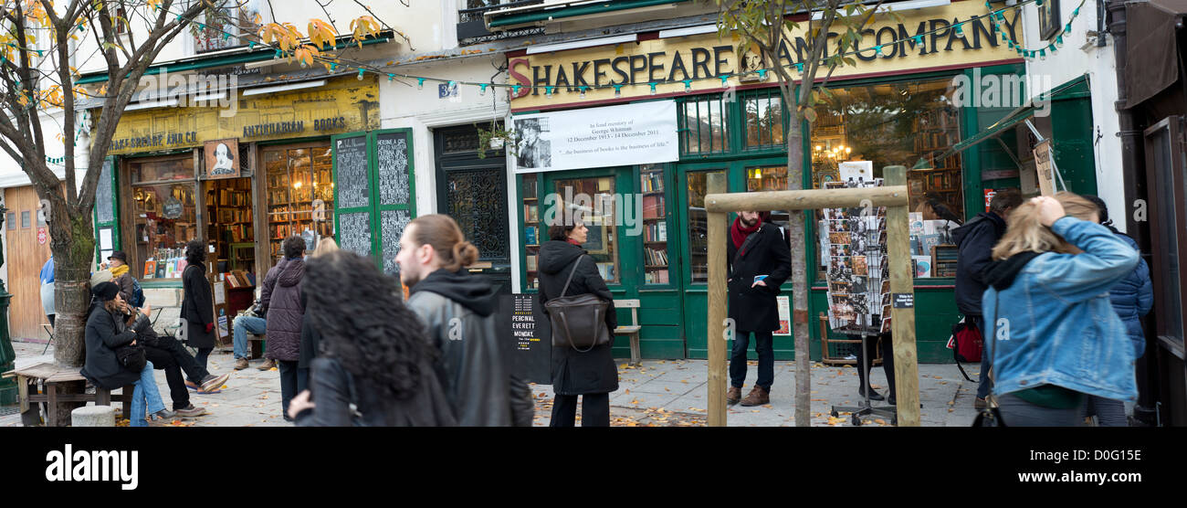 Book shop paris hi-res stock photography and images - Alamy