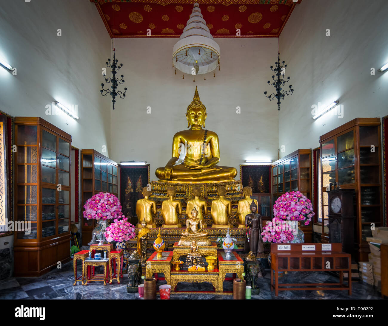 Thai Buddhist Temple Inside