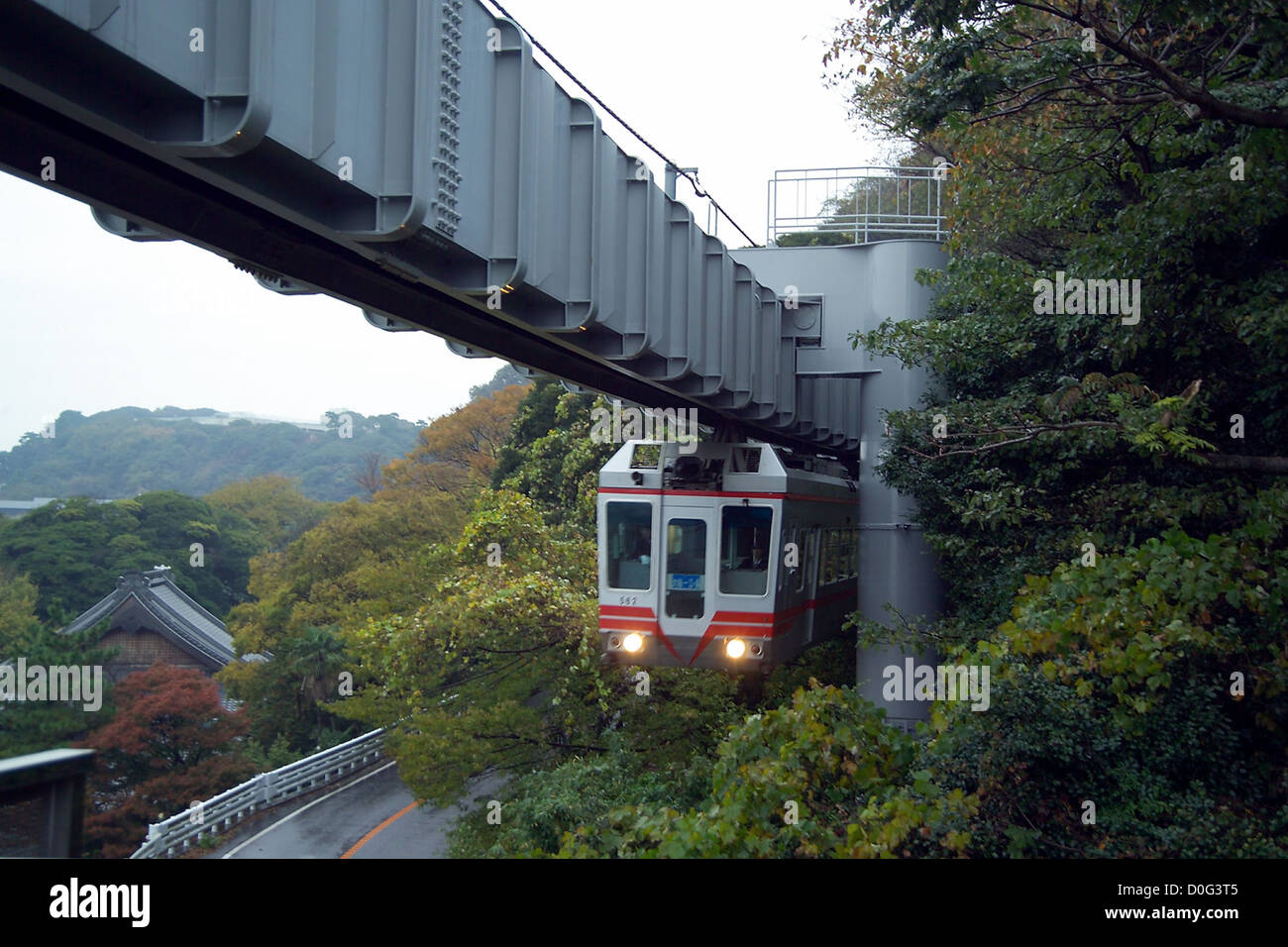The Shonan Monorail 湘南モノレール in the cities of Fujisawa and Kamakura ...