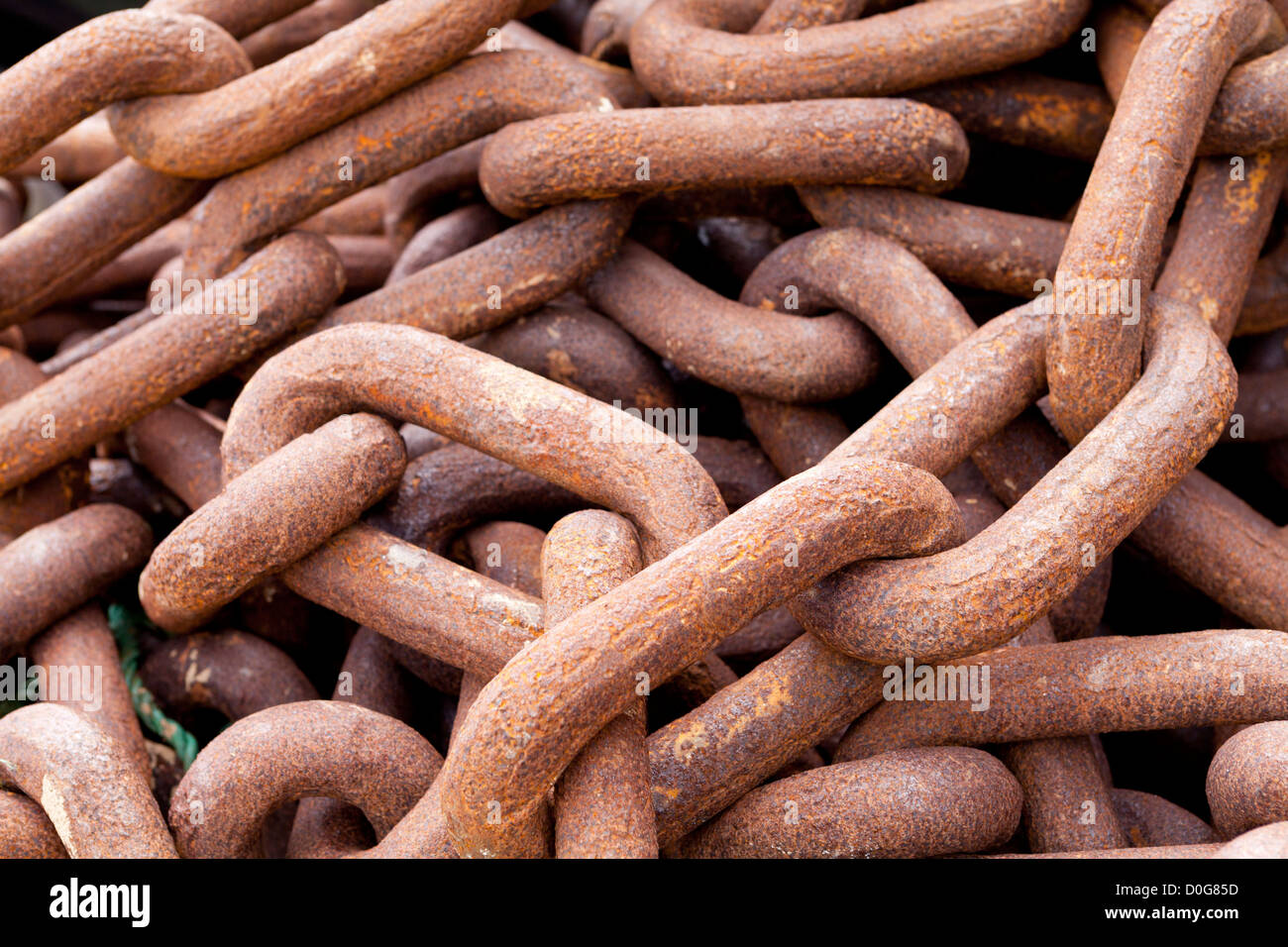 Harbour chains hi-res stock photography and images - Alamy