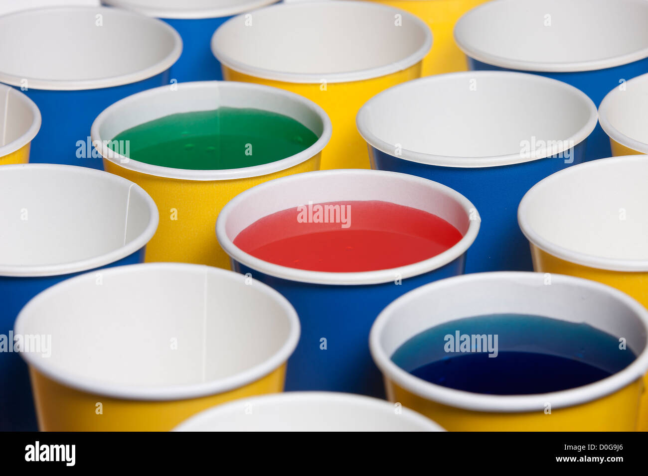 Row red paper cups hi-res stock photography and images - Alamy