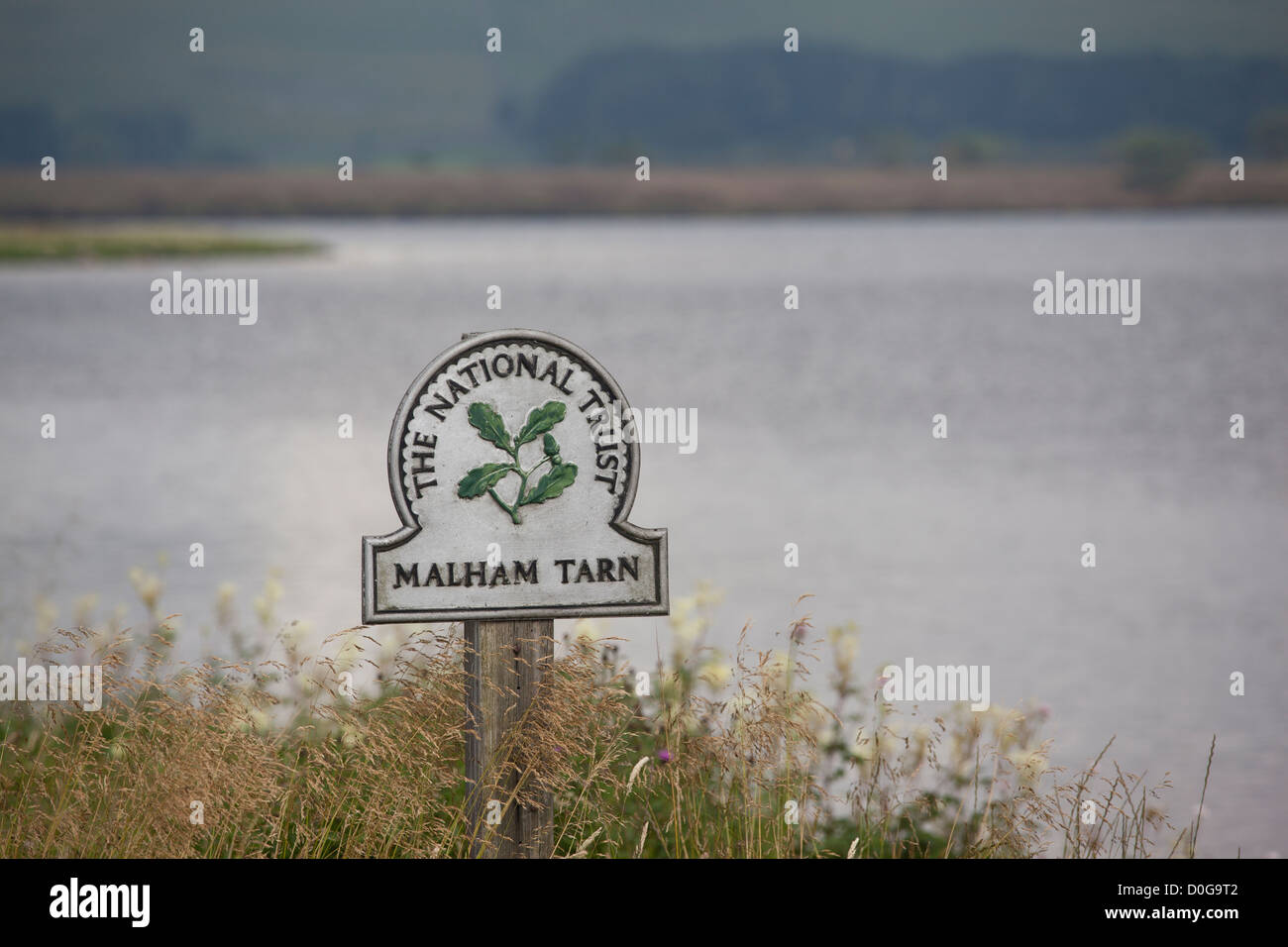 National trust sign hi-res stock photography and images - Alamy