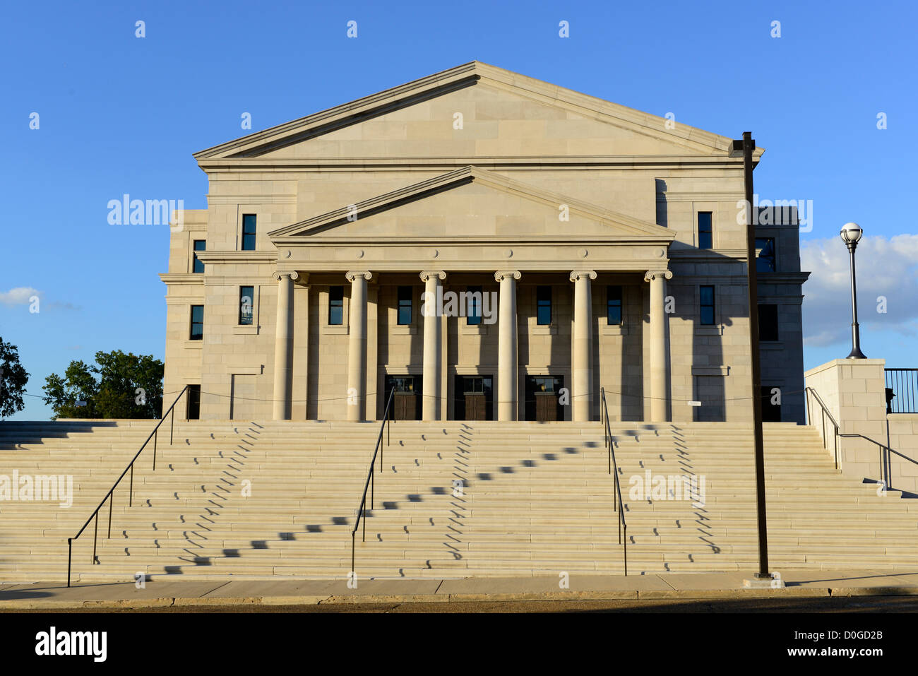 U s supreme court judge courtroom hi-res stock photography and images ...