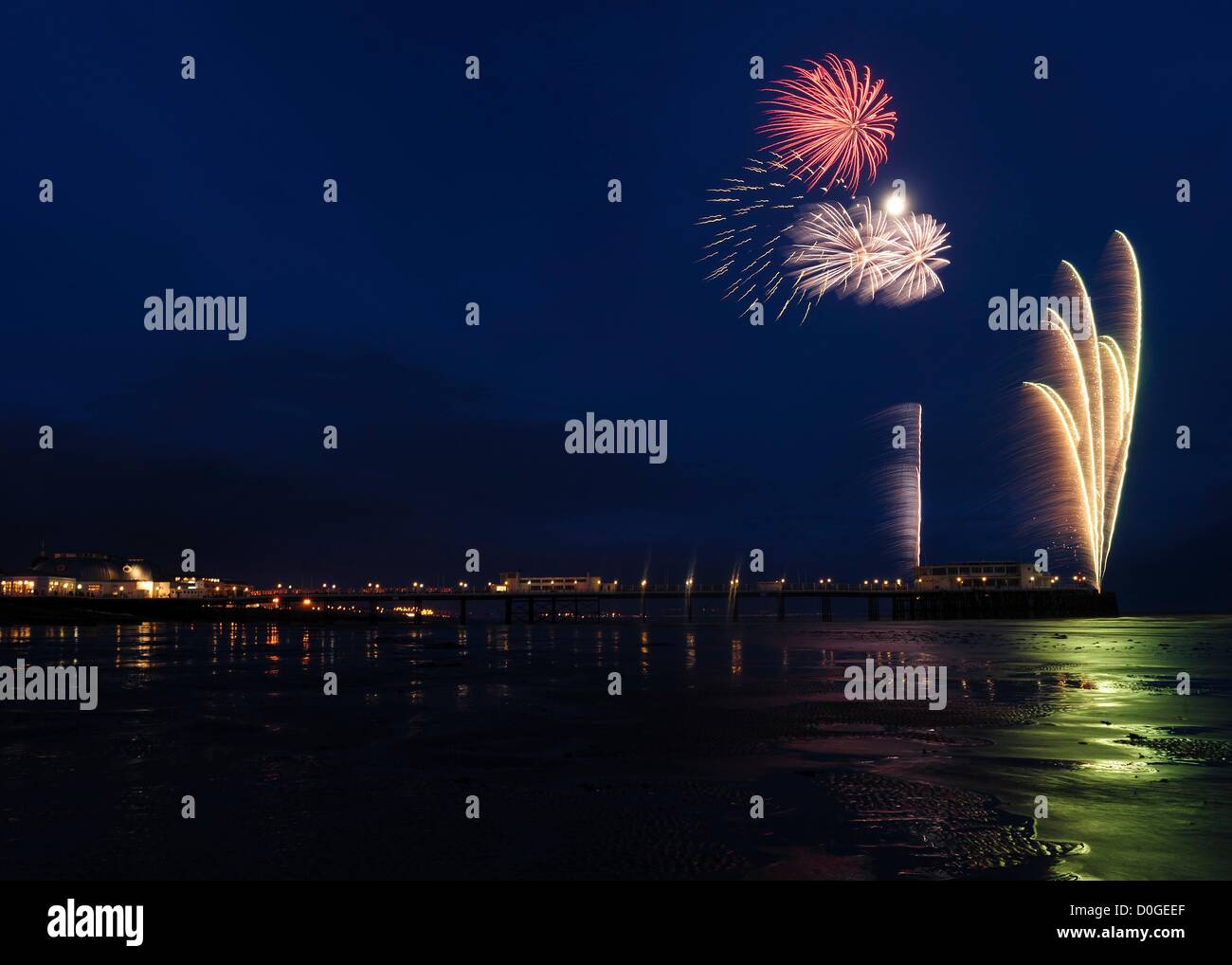 Worthing Pier Fireworks on 25/11/2012 at Worthing Pier, Worthing. A ...