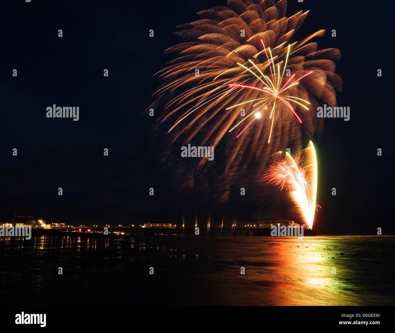 West worthing landscape night rain hi-res stock photography and images ...
