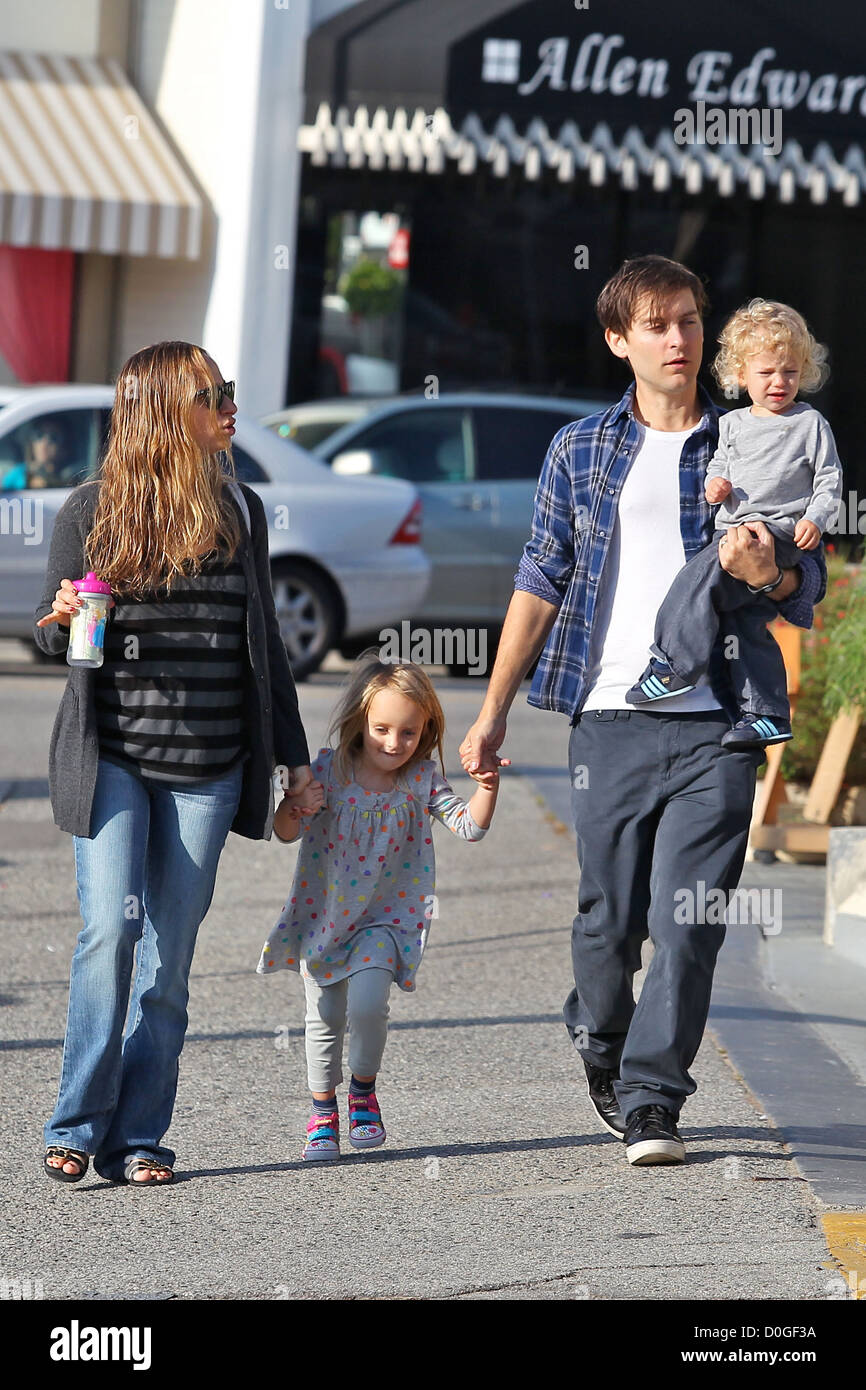 Jennifer Meyer Tobey Maguire and their children Ruby Maguire and Otis ...