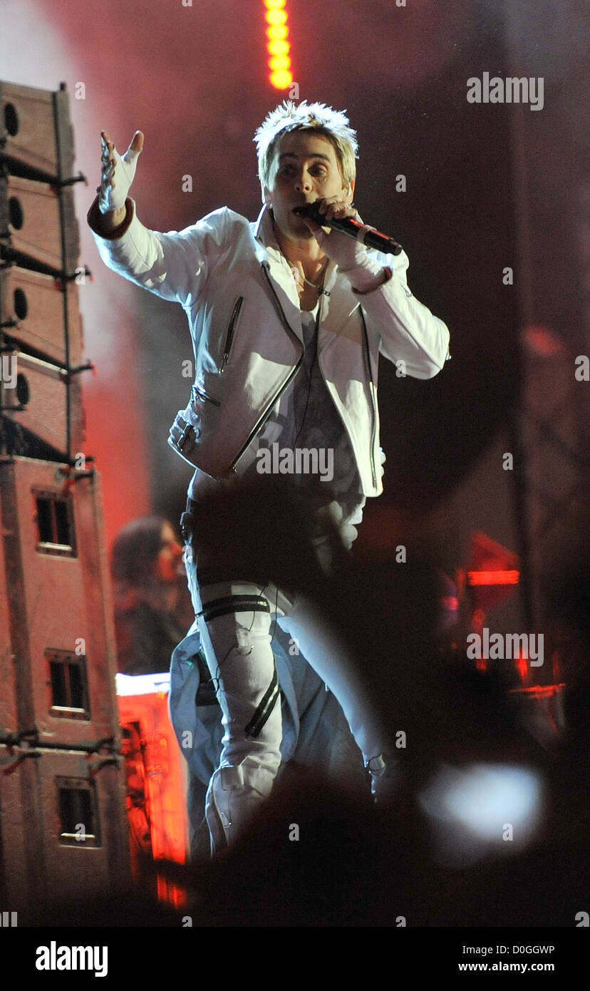 Jared Leto of seconds to Mars performing on stage MTV Europe Music ...