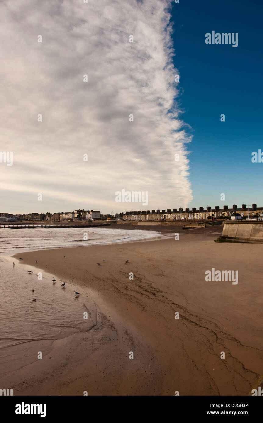 Winter Lowestoft beach and sea front Stock Photo - Alamy