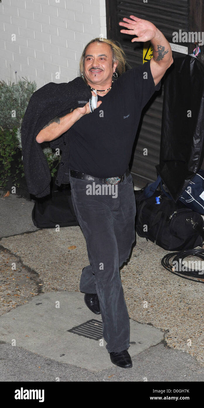Wagner Carrilho leaves 'The X Factor' studios after last nights live ...
