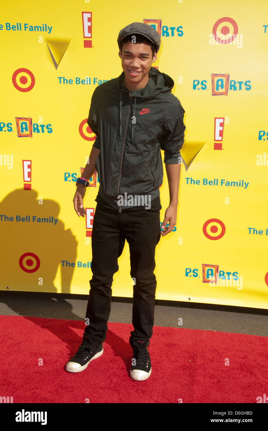 Roshon Fegan Arts Loving Families Gather at Express Yourself Barker ...