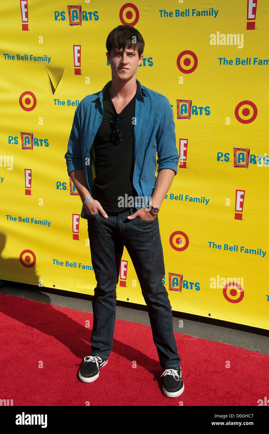 Actor Shane Harper Arts Loving Families Gather at Express Yourself ...