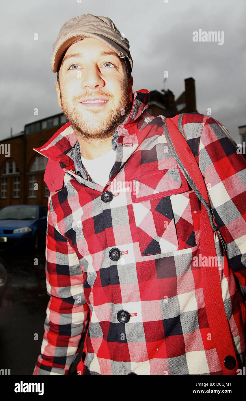 Matt Cardle arrives at a rehearsal studio London, England - 08.11.10 ...