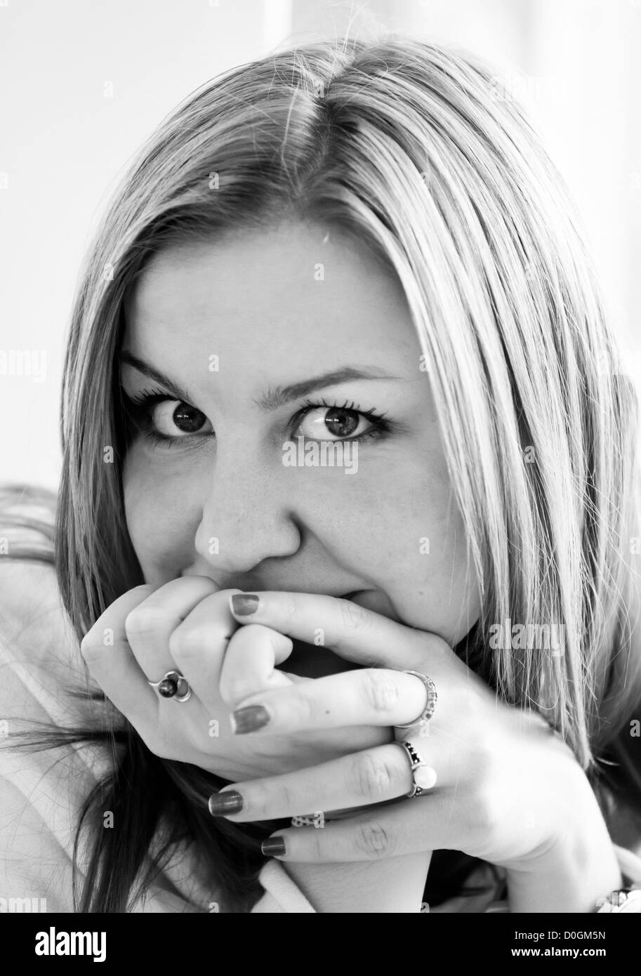 portrait of woman smiling at the camera Stock Photo - Alamy