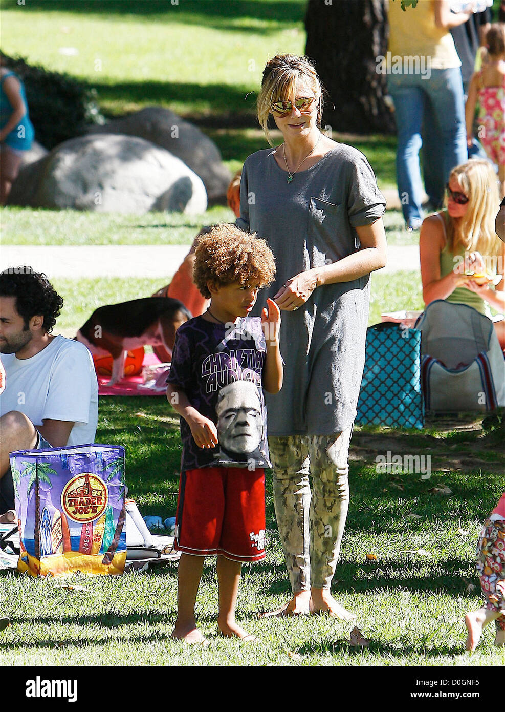 Heidi Klum and her son Johan Riley enjoy the day at Coldwater Canyon ...