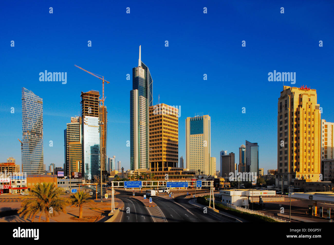 Kuwait view deck hi-res stock photography and images - Alamy