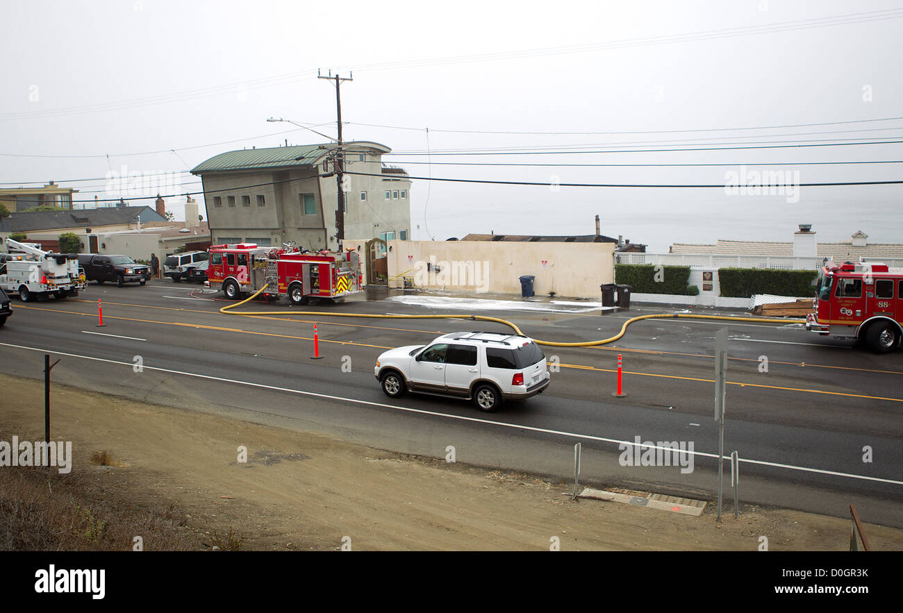 LAKE'S HOUSE BURNS DOWN Actress and TV personality RICKI LAKE has been ...