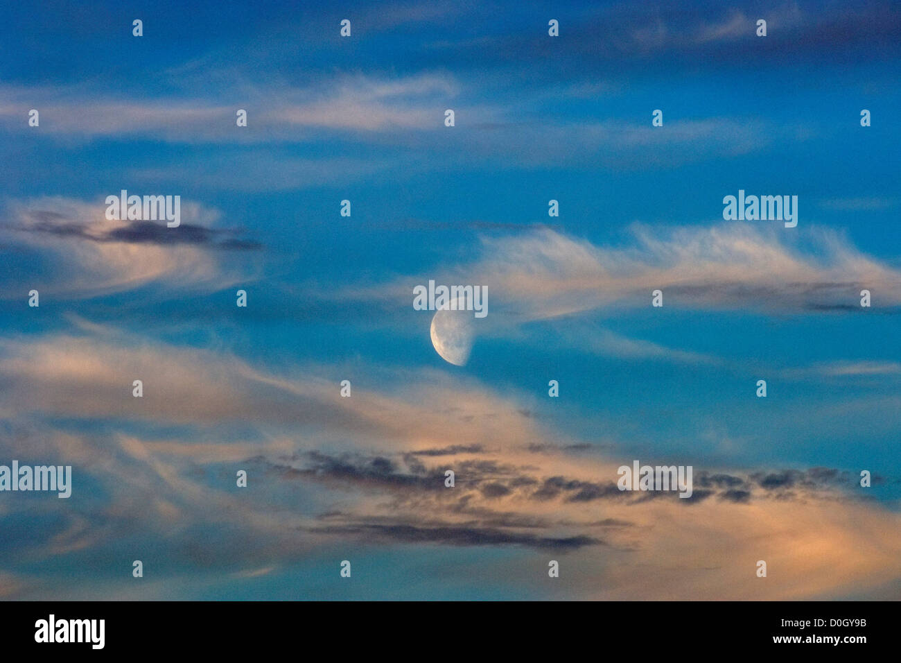 Half moon half moon hi-res stock photography and images - Alamy