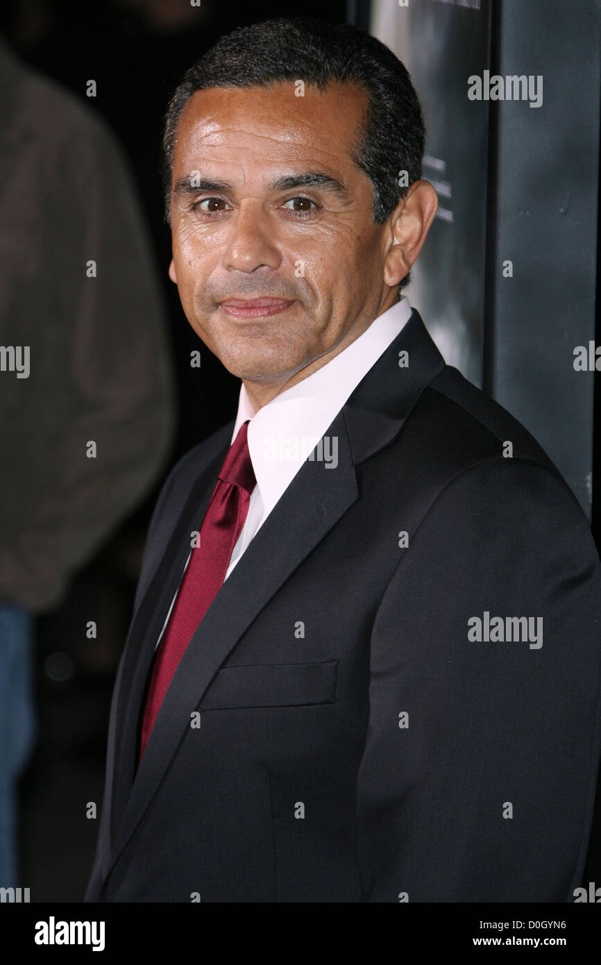 Los Angeles Mayor Antonio Villaraigosa Los Angeles Premiere of "Waiting ...