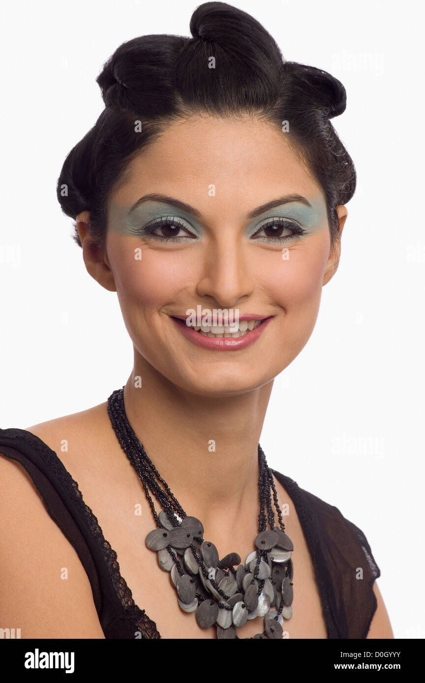 Portrait of a female fashion model posing Stock Photo - Alamy