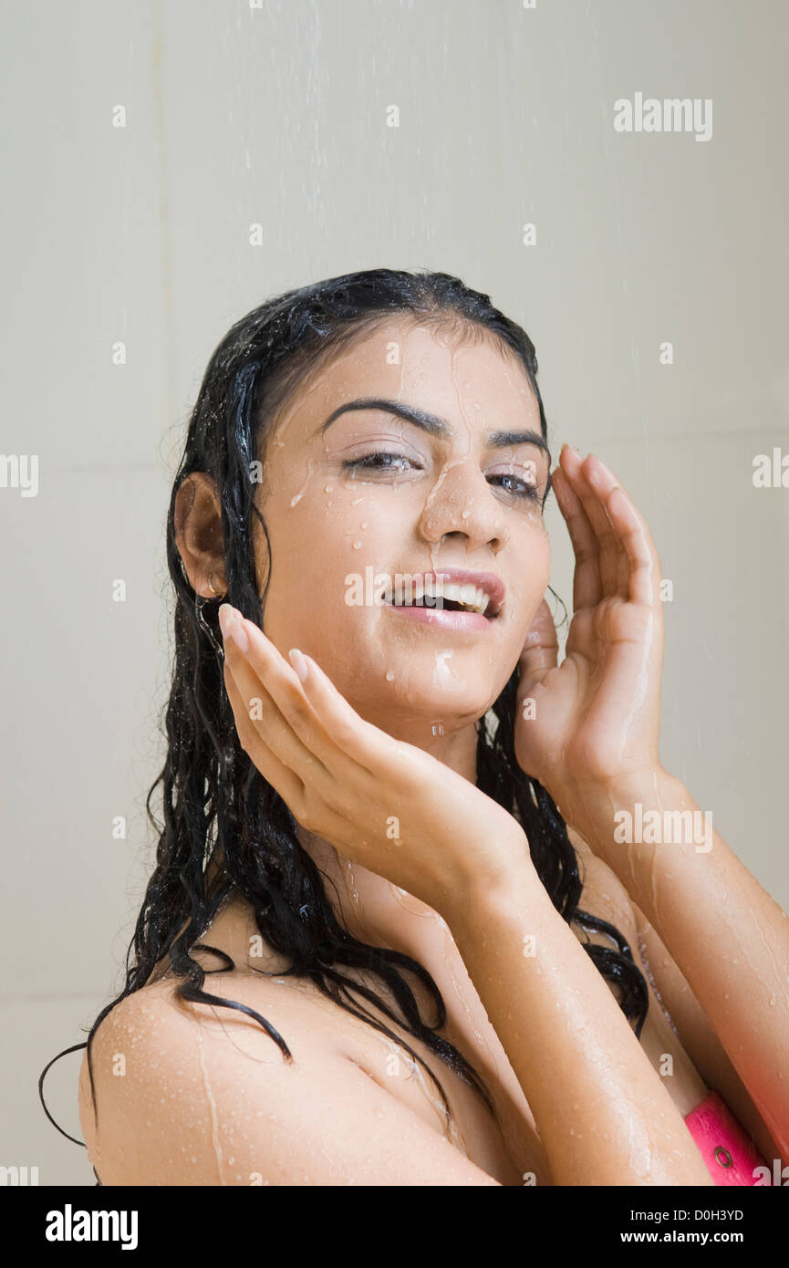 Bathing indian bathroom hi-res stock photography and images - Alamy