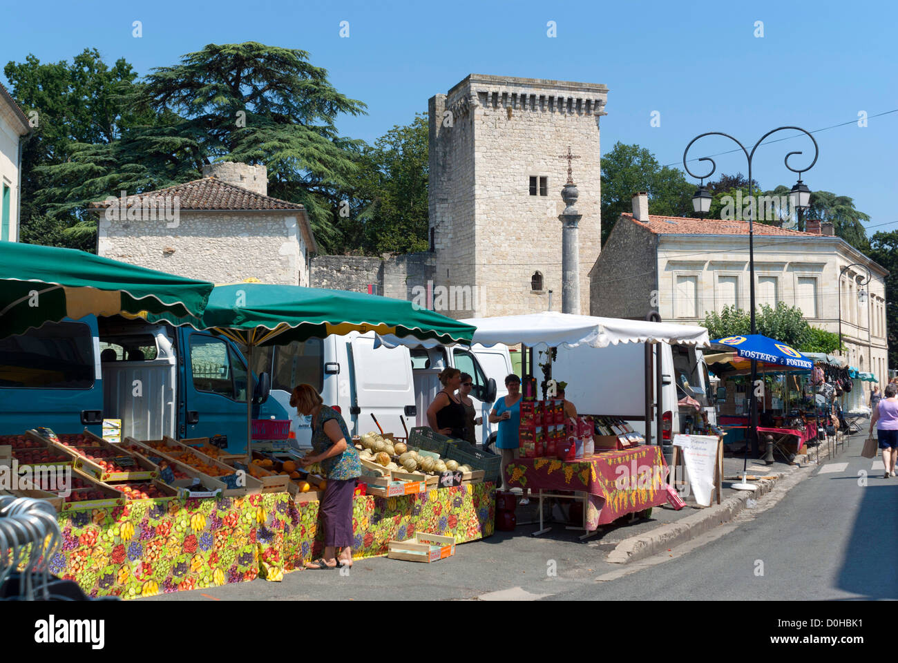 Eymet dordogne france bastide hi-res stock photography and images - Alamy