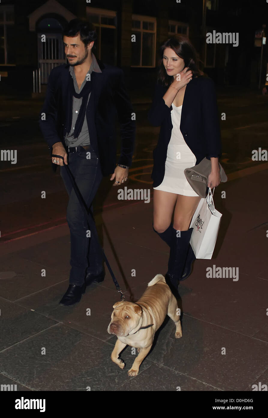 Gemma arterton her dog hendrix hi-res stock photography and images - Alamy